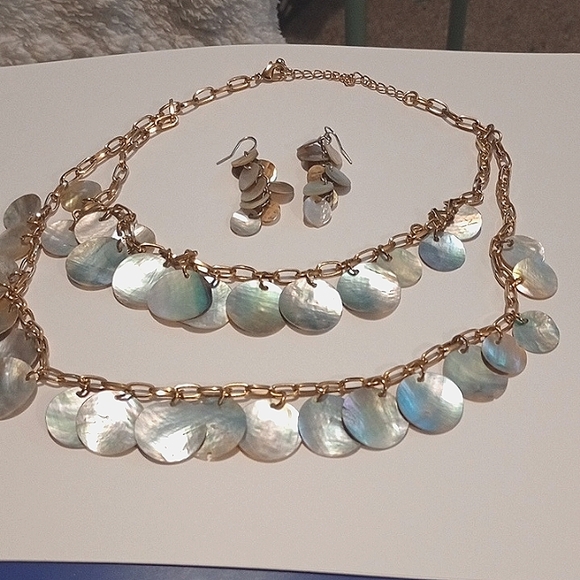 Jewelry | Vintage Elegant Gold And Silver Shell Disc Necklace And ...